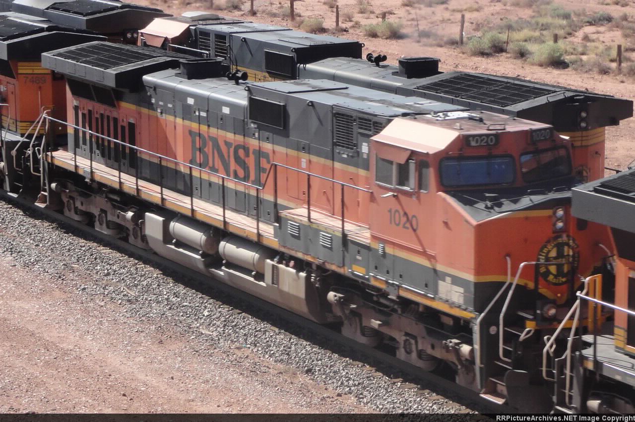 BNSF 1020